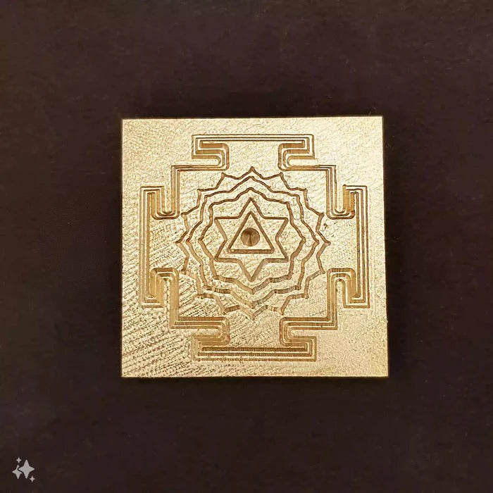 Panchdhatu Maha Vidhya Matangi Yantra - Divine Energy of Goddess ...